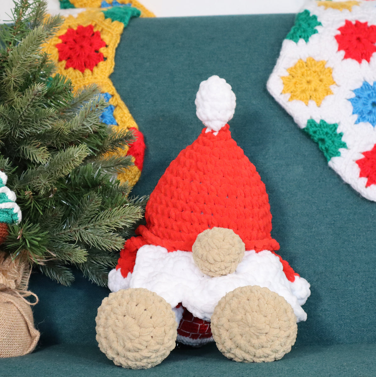 Knitty Critters - Make Christmas Crochet Kit - Jingle The Gnome – Readicut
