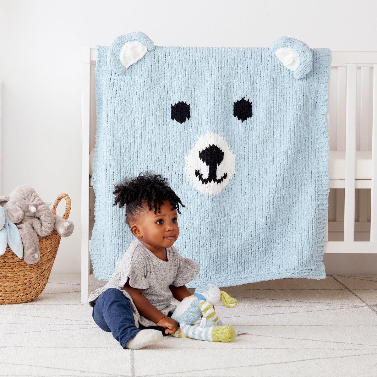 KNITTING PATTERN Bernat Bear-y Cozy Knit Blanket – Readicut